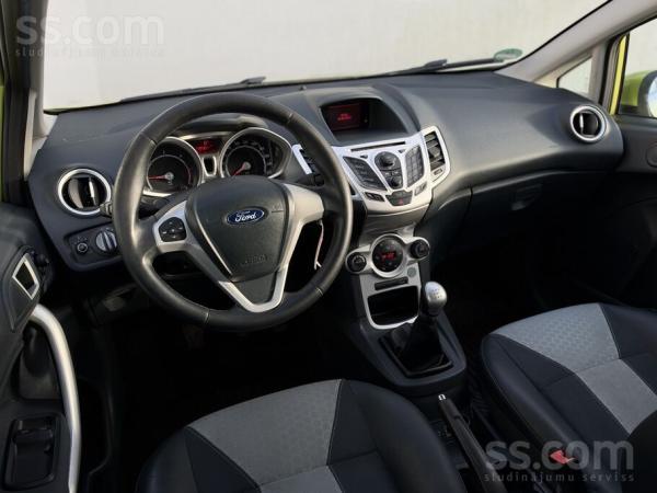 Zaļš Ford Fiesta 2012 Tukums, ar dzinēja tilpumu 1.60 L un nobraukumu 239 tūkst. km par 3990 €, foto 7 vietnē AUTOMOTO.COM.LV
