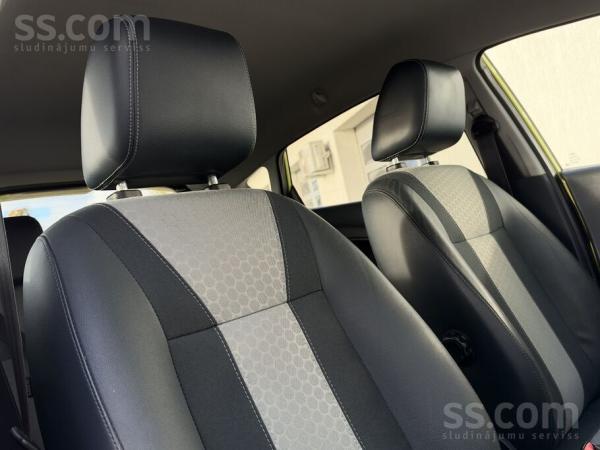 Zaļš Ford Fiesta 2012 Tukums, ar dzinēja tilpumu 1.60 L un nobraukumu 239 tūkst. km par 3990 €, foto 8 vietnē AUTOMOTO.COM.LV