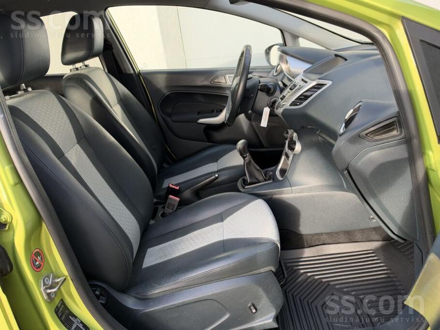 Zaļš Ford Fiesta 2012 Tukums, ar dzinēja tilpumu 1.60 L un nobraukumu 239 tūkst. km par 3990 €, foto 9 vietnē AUTOMOTO.COM.LV