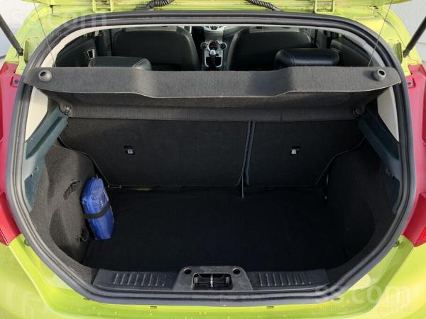Zaļš Ford Fiesta 2012 Tukums, ar dzinēja tilpumu 1.60 L un nobraukumu 239 tūkst. km par 3990 €, foto 11 vietnē AUTOMOTO.COM.LV