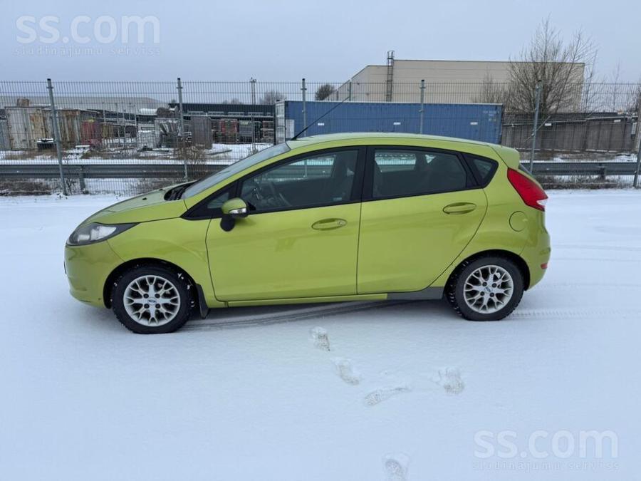 Zaļš Ford Fiesta 2013 Rīga, ar dzinēja tilpumu 1.20 L un nobraukumu 173 tūkst. km par 2200 €, foto 5 vietnē AUTOMOTO.COM.LV