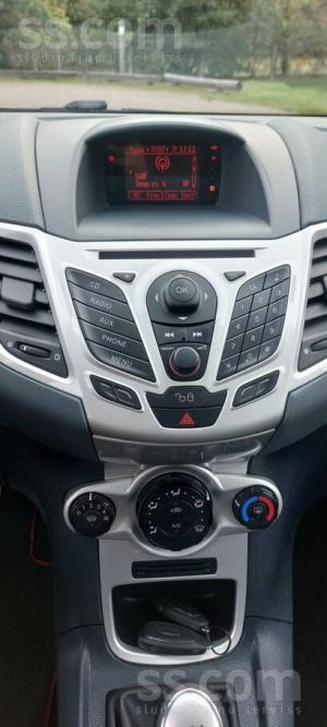 Zaļš Ford Fiesta 2009 Rīga, ar dzinēja tilpumu 1.20 L un nobraukumu 217 tūkst. km par 3700 €, foto 12 vietnē AUTOMOTO.COM.LV