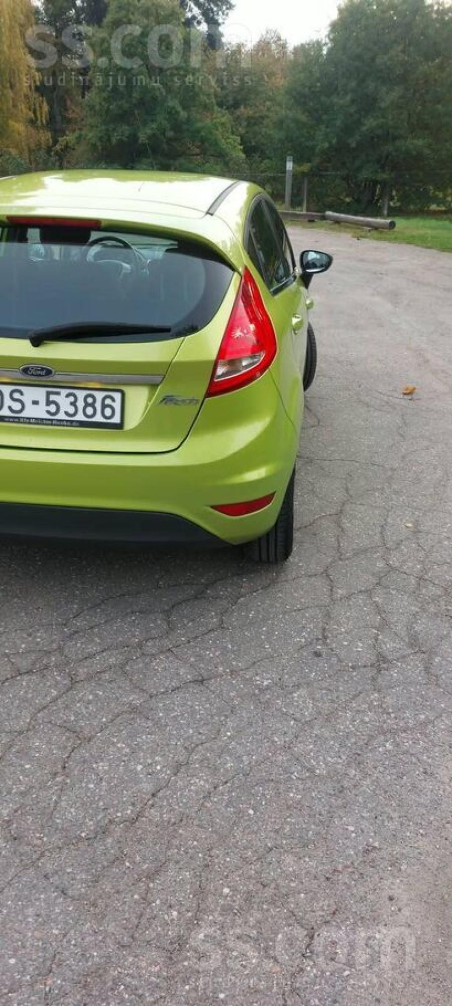 Green Ford Fiesta 2009 in Riga, with an engine capacity of 1.20 L and mileage of 217 thousand km for 3700 €, photo 6 on AUTOMOTO.COM.LV