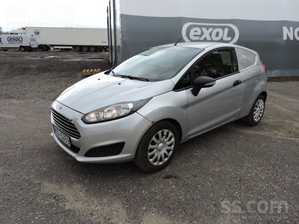 Ford Fiesta 2016 in Cesis on AUTOMOTO.COM.LV Grey Ford Fiesta 2016 in Cesis, with an engine capacity of 1.50 L and mileage of 350 thousand km for 1300 €, photo 1 on AUTOMOTO.COM.LV