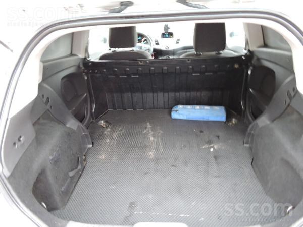 Ford Fiesta 2016 in Cesis on AUTOMOTO.COM.LV Grey Ford Fiesta 2016 in Cesis, with an engine capacity of 1.50 L and mileage of 350 thousand km for 1300 €, photo 5 on AUTOMOTO.COM.LV