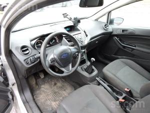 Pelēks Ford Fiesta 2016 Cēsis, ar dzinēja tilpumu 1.50 L un nobraukumu 350 tūkst. km par 1300 €, foto 6 vietnē AUTOMOTO.COM.LV
