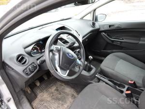 Pelēks Ford Fiesta 2016 Cēsis, ar dzinēja tilpumu 1.50 L un nobraukumu 187 tūkst. km par 1300 €, foto 6 vietnē AUTOMOTO.COM.LV