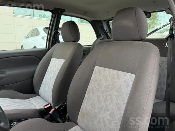 Grey Ford Fiesta 2002 in Riga, with an engine capacity of 1.30 L and mileage of 0 thousand km for 1200 €, photo 3 on AUTOMOTO.COM.LV