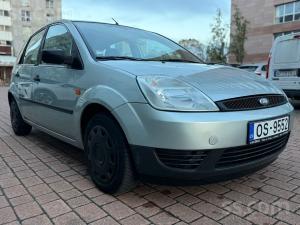 Pelēks Ford Fiesta 2003 Rīga, ar dzinēja tilpumu 1.40 L un nobraukumu 0 tūkst. km par 1700 €, foto  vietnē AUTOMOTO.COM.LV