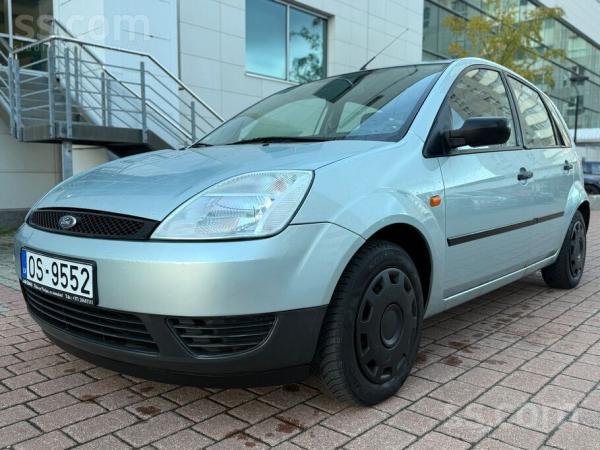 Pelēks Ford Fiesta 2003 Rīga, ar dzinēja tilpumu 1.40 L un nobraukumu 0 tūkst. km par 1700 €, foto 3 vietnē AUTOMOTO.COM.LV