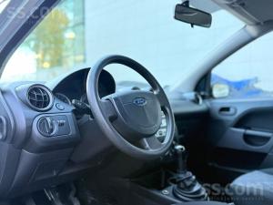 Pelēks Ford Fiesta 2003 Rīga, ar dzinēja tilpumu 1.40 L un nobraukumu 0 tūkst. km par 1700 €, foto 4 vietnē AUTOMOTO.COM.LV