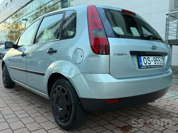Pelēks Ford Fiesta 2003 Rīga, ar dzinēja tilpumu 1.40 L un nobraukumu 0 tūkst. km par 1700 €, foto 11 vietnē AUTOMOTO.COM.LV