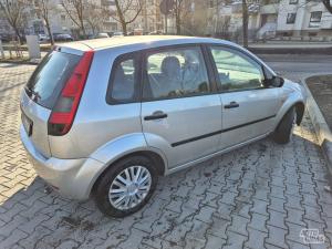 Grey Ford Fiesta 2004 in Vilnius, with an engine capacity of 1.30 L and mileage of 195 thousand km for 650 €, photo 2 on AUTOMOTO.COM.LV