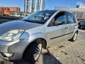 Grey Ford Fiesta 2004 in Vilnius, with an engine capacity of 1.30 L and mileage of 195 thousand km for 650 €, photo 6 on AUTOMOTO.COM.LV
