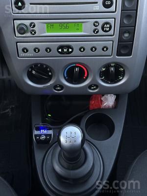 Grey Ford Fiesta 2005 in Riga, with an engine capacity of 1.60 L and mileage of 211 thousand km for 500 €, photo 9 on AUTOMOTO.COM.LV