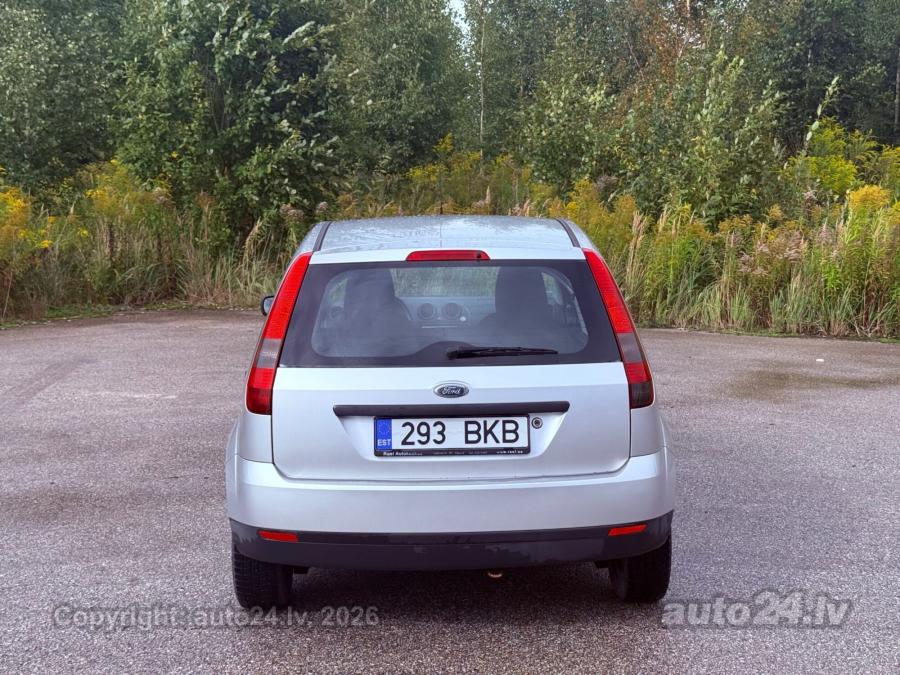 Grey Ford Fiesta 2005 in Tartu, with an engine capacity of 1.40 L and mileage of 218 thousand km for 2499 €, photo 7 on AUTOMOTO.COM.LV