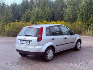 Grey Ford Fiesta 2005 in Tartu, with an engine capacity of 1.40 L and mileage of 218 thousand km for 2499 €, photo 8 on AUTOMOTO.COM.LV