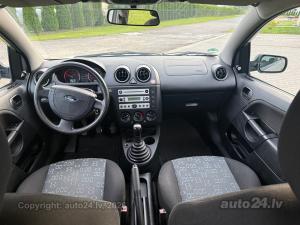 Grey Ford Fiesta 2005 in Tartu, with an engine capacity of 1.40 L and mileage of 218 thousand km for 2499 €, photo 11 on AUTOMOTO.COM.LV
