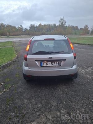 Grey Ford Fiesta 2005 in Aizkraukle, with an engine capacity of 1.30 L and mileage of 162 thousand km for 700 €, photo 4 on AUTOMOTO.COM.LV