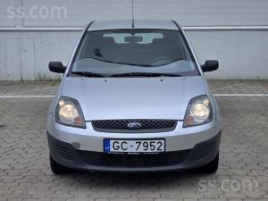 Pelēks Ford Fiesta 2006 Rīga, ar dzinēja tilpumu 1.30 L un nobraukumu 216 tūkst. km par 1390 €, foto 6 vietnē AUTOMOTO.COM.LV