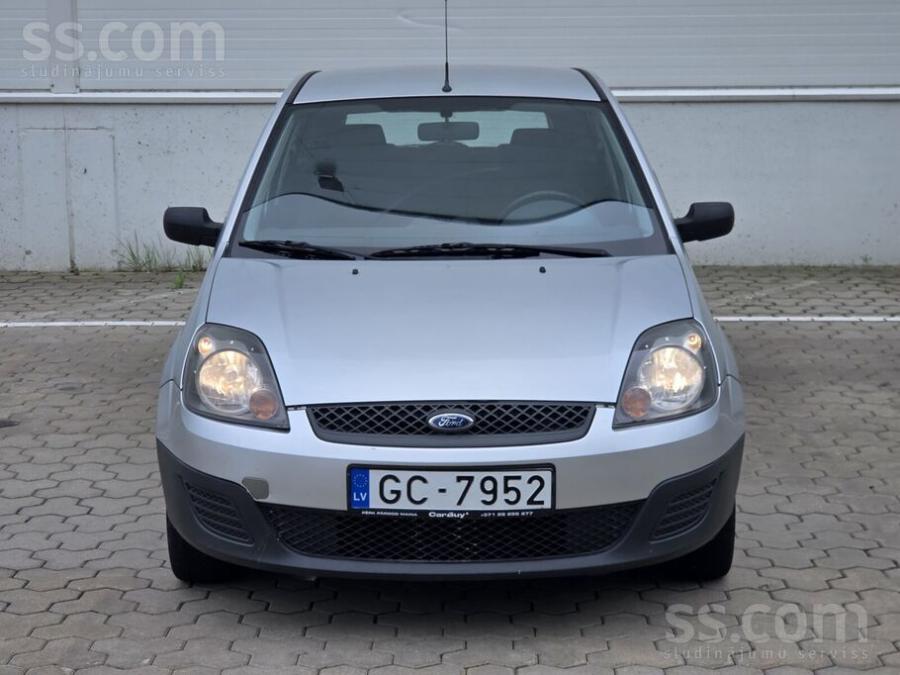 Pelēks Ford Fiesta 2006 Rīga, ar dzinēja tilpumu 1.30 L un nobraukumu 216 tūkst. km par 1390 €, foto 6 vietnē AUTOMOTO.COM.LV