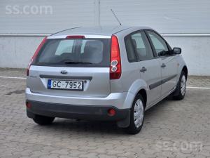 Pelēks Ford Fiesta 2006 Rīga, ar dzinēja tilpumu 1.30 L un nobraukumu 216 tūkst. km par 1390 €, foto 15 vietnē AUTOMOTO.COM.LV