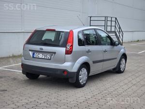 Pelēks Ford Fiesta 2006 Rīga, ar dzinēja tilpumu 1.30 L un nobraukumu 216 tūkst. km par 1390 €, foto 16 vietnē AUTOMOTO.COM.LV