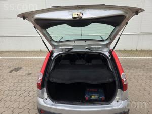 Pelēks Ford Fiesta 2006 Rīga, ar dzinēja tilpumu 1.30 L un nobraukumu 216 tūkst. km par 1390 €, foto 19 vietnē AUTOMOTO.COM.LV