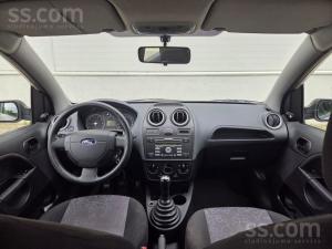 Pelēks Ford Fiesta 2006 Rīga, ar dzinēja tilpumu 1.30 L un nobraukumu 216 tūkst. km par 1390 €, foto 26 vietnē AUTOMOTO.COM.LV
