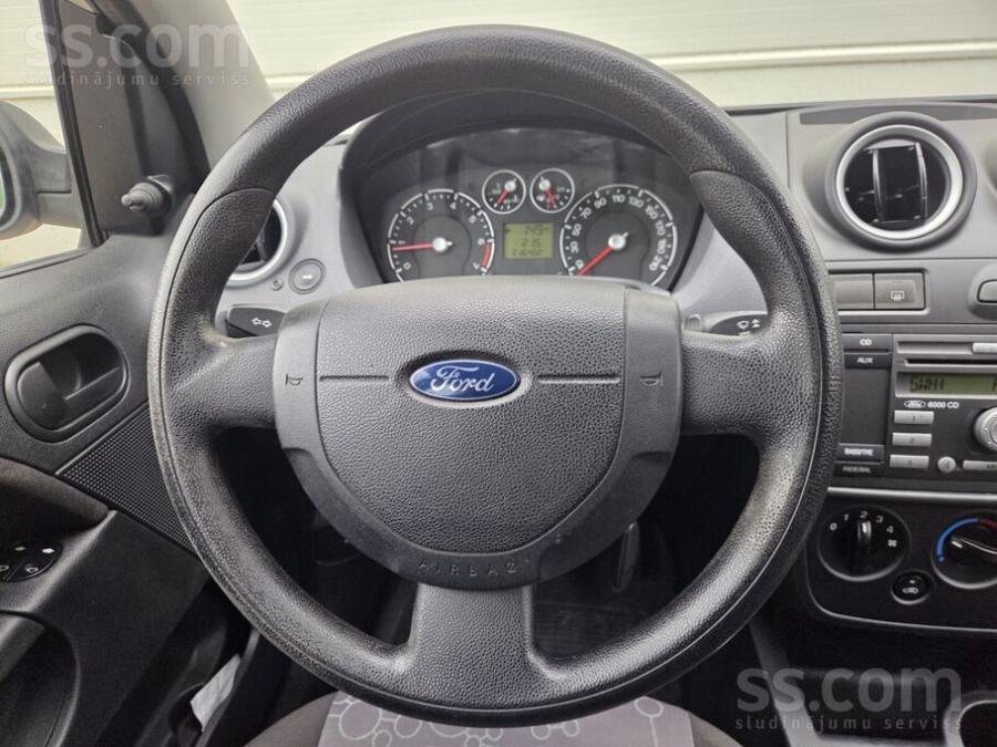 Pelēks Ford Fiesta 2006 Rīga, ar dzinēja tilpumu 1.30 L un nobraukumu 216 tūkst. km par 1390 €, foto 28 vietnē AUTOMOTO.COM.LV