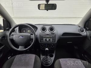 Pelēks Ford Fiesta 2006 Rīga, ar dzinēja tilpumu 1.30 L un nobraukumu 216 tūkst. km par 1390 €, foto 29 vietnē AUTOMOTO.COM.LV