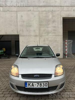 Grey Ford Fiesta 2006 in Jelgava, with an engine capacity of 1.30 L and mileage of 156 thousand km for 1190 €, photo 4 on AUTOMOTO.COM.LV