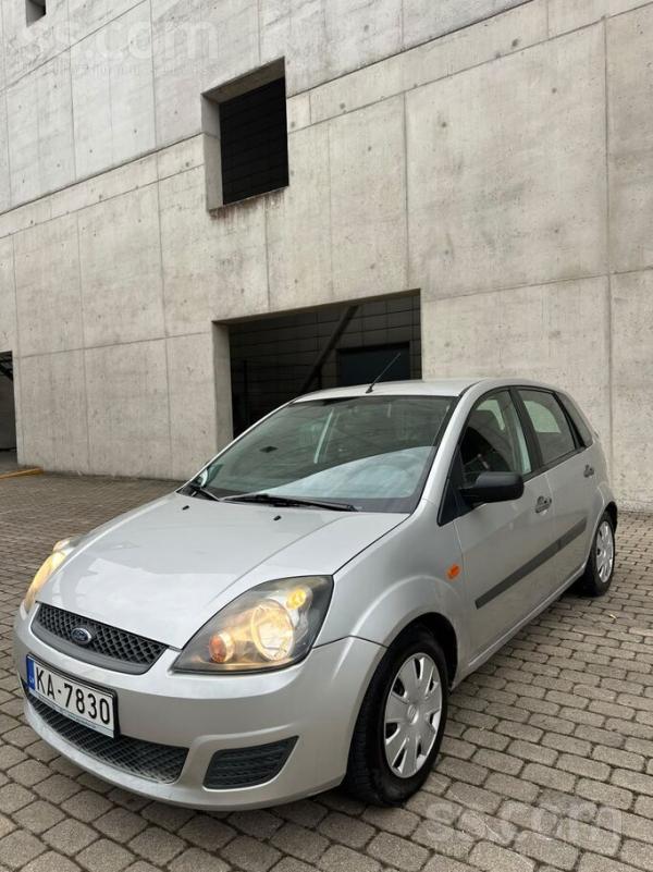 Grey Ford Fiesta 2006 in Jelgava, with an engine capacity of 1.30 L and mileage of 156 thousand km for 1190 €, photo 5 on AUTOMOTO.COM.LV