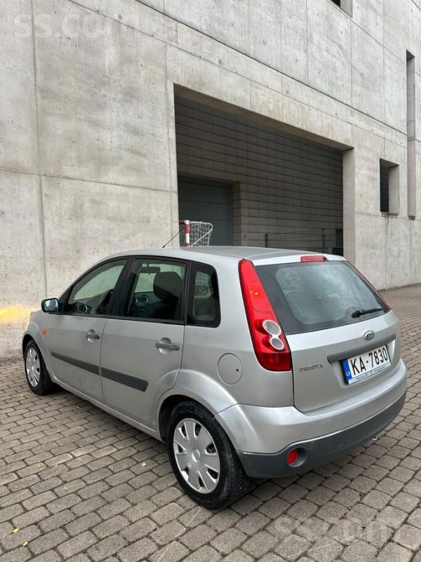 Grey Ford Fiesta 2006 in Jelgava, with an engine capacity of 1.30 L and mileage of 156 thousand km for 1190 €, photo 7 on AUTOMOTO.COM.LV