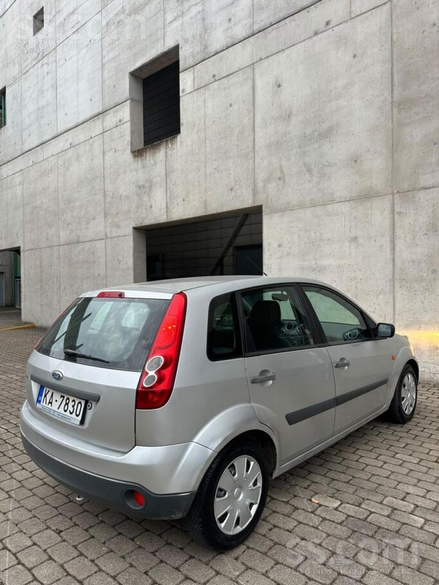 Grey Ford Fiesta 2006 in Jelgava, with an engine capacity of 1.30 L and mileage of 156 thousand km for 1190 €, photo 10 on AUTOMOTO.COM.LV