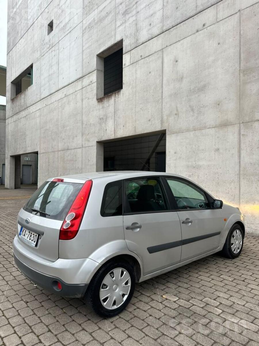 Grey Ford Fiesta 2006 in Jelgava, with an engine capacity of 1.30 L and mileage of 156 thousand km for 1190 €, photo 11 on AUTOMOTO.COM.LV