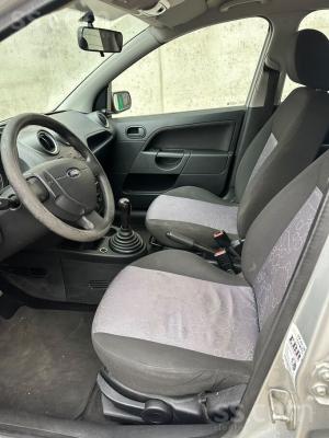 Grey Ford Fiesta 2006 in Jelgava, with an engine capacity of 1.30 L and mileage of 156 thousand km for 1190 €, photo 12 on AUTOMOTO.COM.LV