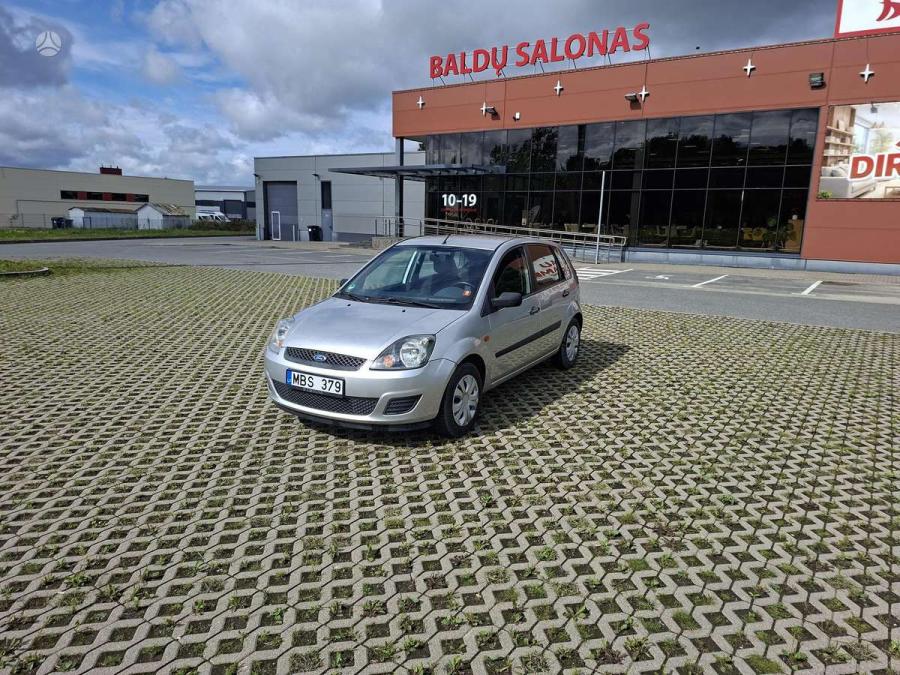 Grey Ford Fiesta 2007 in Siauliai, with an engine capacity of 1.40 L and mileage of 157 thousand km for 1450 €, photo 5 on AUTOMOTO.COM.LV