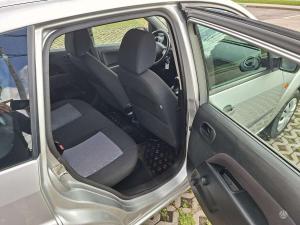Grey Ford Fiesta 2007 in Siauliai, with an engine capacity of 1.40 L and mileage of 157 thousand km for 1450 €, photo 7 on AUTOMOTO.COM.LV