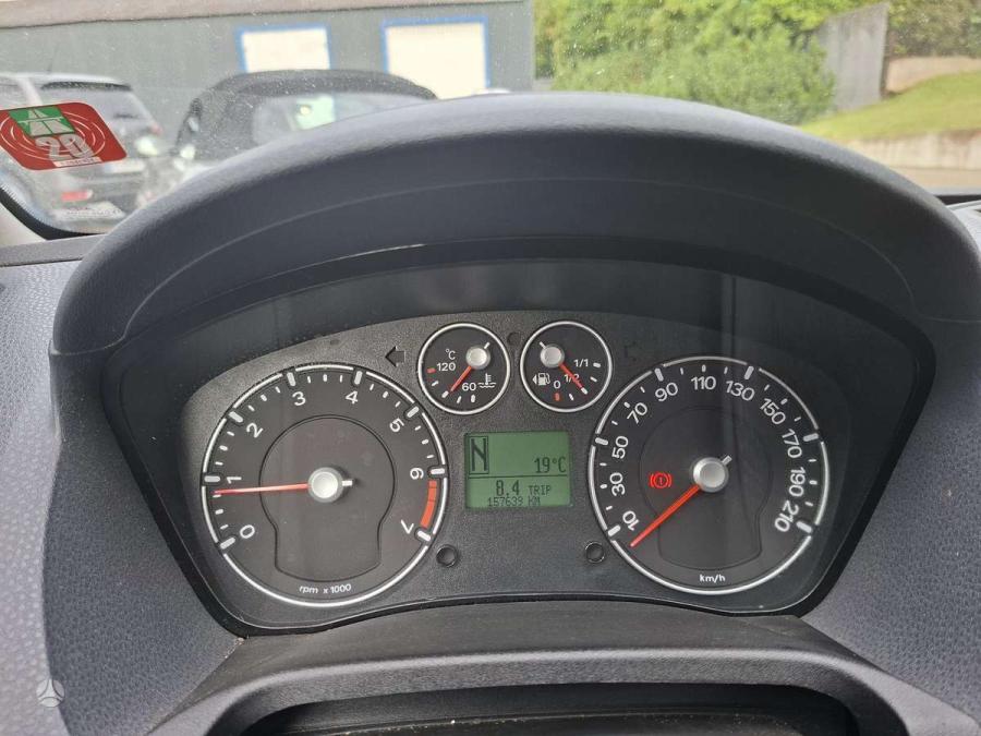 Grey Ford Fiesta 2007 in Siauliai, with an engine capacity of 1.40 L and mileage of 157 thousand km for 1450 €, photo 9 on AUTOMOTO.COM.LV