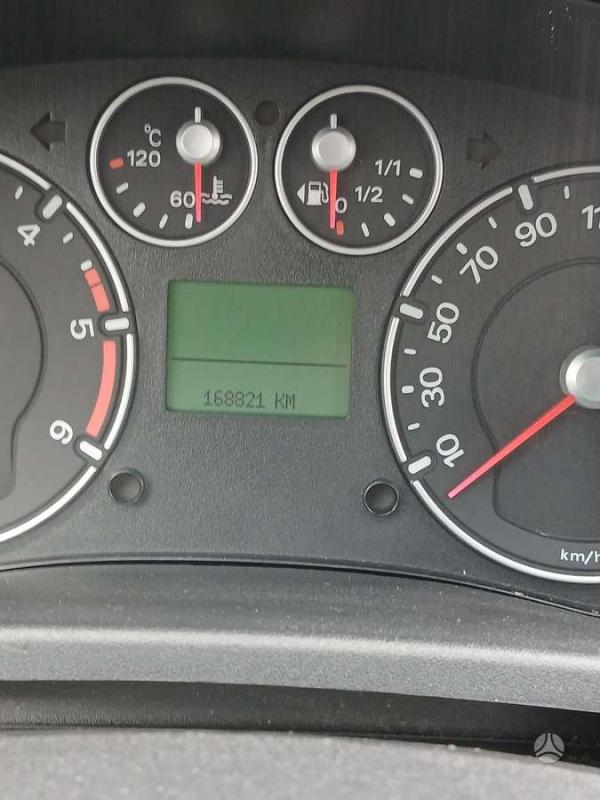 Ford Fiesta 2007 Viļņa vietnē Pelēks Ford Fiesta 2007 Viļņa, ar dzinēja tilpumu 1.40 L un nobraukumu 169 tūkst. km par 1050 €, foto 7 vietnē AUTOMOTO.COM.LV