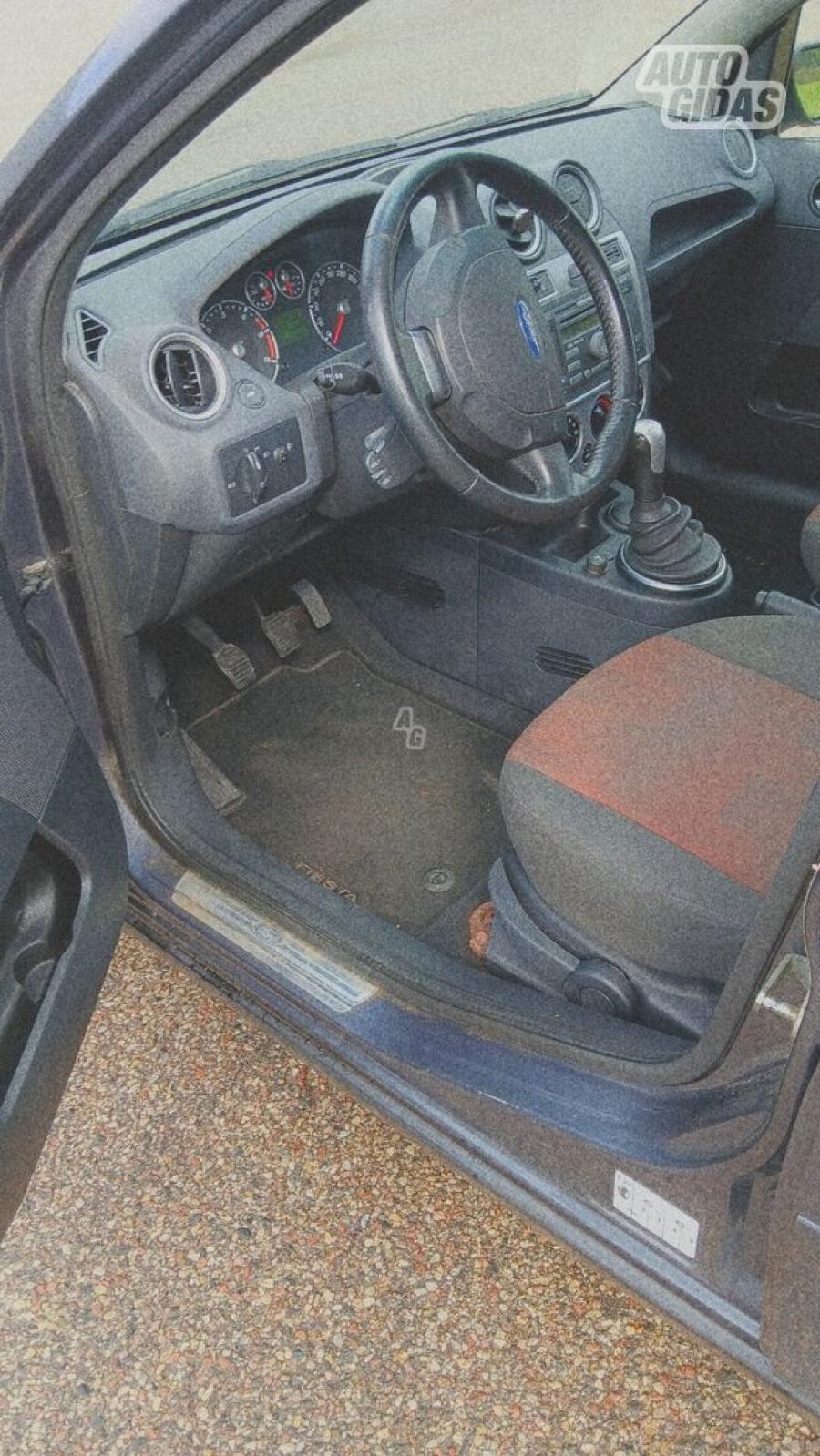 Grey Ford Fiesta 2007 in Vilnius, with an engine capacity of 1.40 L and mileage of 169 thousand km for 849 €, photo 5 on AUTOMOTO.COM.LV