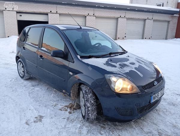 Grey Ford Fiesta 2008 in Telschi, with an engine capacity of 1.30 L and mileage of 229 thousand km for 1370 €, photo 4 on AUTOMOTO.COM.LV