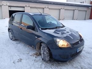 Grey Ford Fiesta 2008 in Telschi, with an engine capacity of 1.30 L and mileage of 229 thousand km for 1370 €, photo 4 on AUTOMOTO.COM.LV