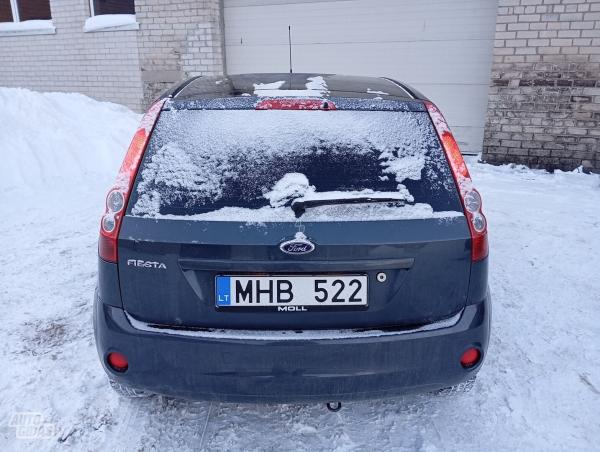 Grey Ford Fiesta 2008 in Telschi, with an engine capacity of 1.30 L and mileage of 229 thousand km for 1370 €, photo 5 on AUTOMOTO.COM.LV