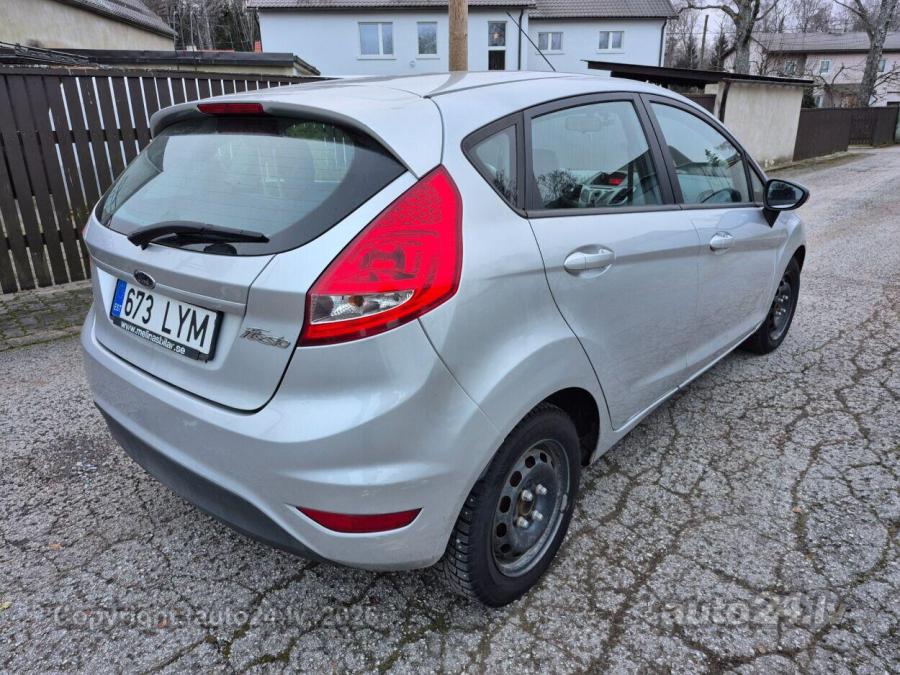 Pelēks Ford Fiesta 2008 Tallina, ar dzinēja tilpumu 1.20 L un nobraukumu 211 tūkst. km par 1950 €, foto 3 vietnē AUTOMOTO.COM.LV
