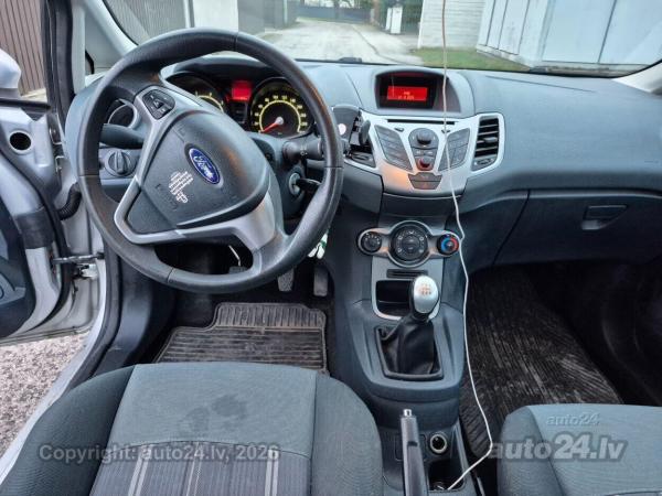 Pelēks Ford Fiesta 2008 Tallina, ar dzinēja tilpumu 1.20 L un nobraukumu 211 tūkst. km par 1950 €, foto 7 vietnē AUTOMOTO.COM.LV
