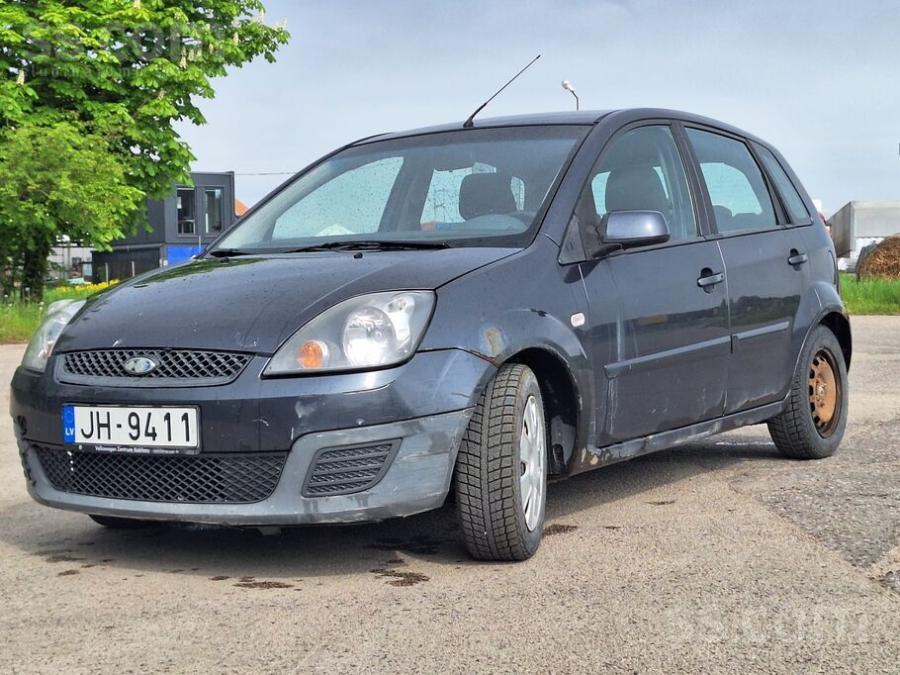 Grey Ford Fiesta 2008 in Riga, with an engine capacity of 1.40 L and mileage of 196 thousand km for 700 €, photo 3 on AUTOMOTO.COM.LV