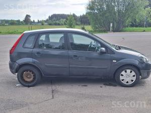Grey Ford Fiesta 2008 in Riga, with an engine capacity of 1.40 L and mileage of 196 thousand km for 700 €, photo 5 on AUTOMOTO.COM.LV