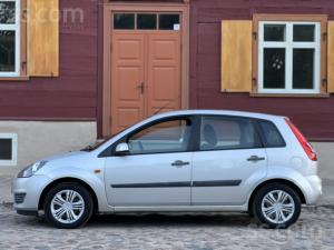 Pelēks Ford Fiesta 2008 Jelgava, ar dzinēja tilpumu 1.40 L un nobraukumu 183 tūkst. km par 1150 €, foto 6 vietnē AUTOMOTO.COM.LV